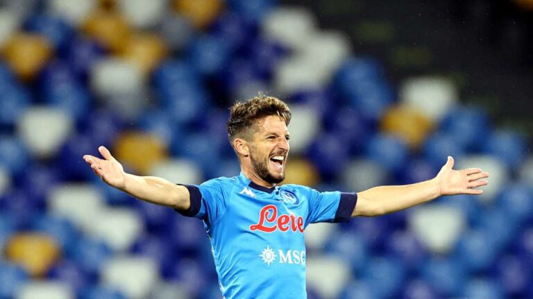 La Notte dei Leoni al Maradona: Mertens e leggende in campo